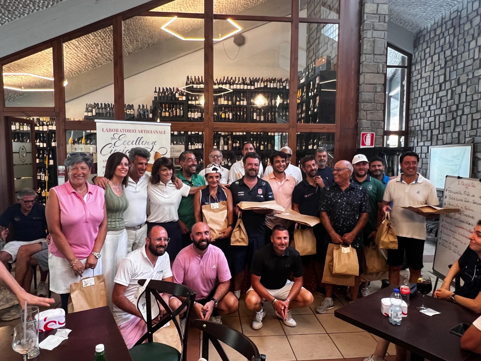 Standing ovation per la campionessa Alessandra Fanali al campo di golf ...